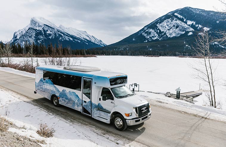 Brewster Express: Banff to Calgary Airport Shuttle Bus Transfers
