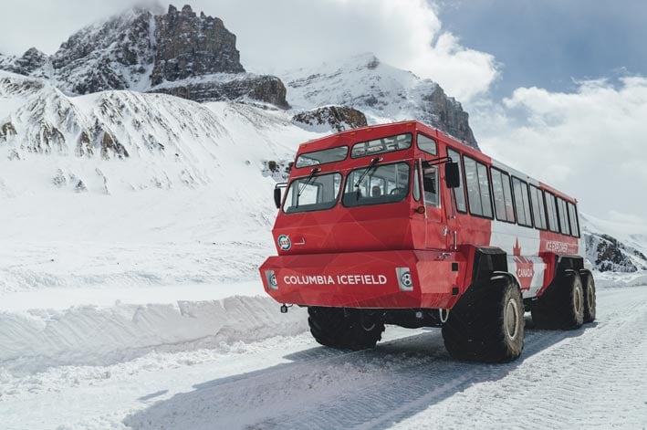 Glacier View Lodge Jasper: Basecamp to Mountain Adventure