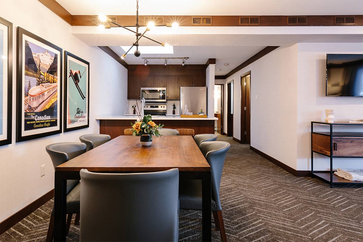Marmot Lodge Official Page - Jasper hotel, pool, hot tubs, kitchen