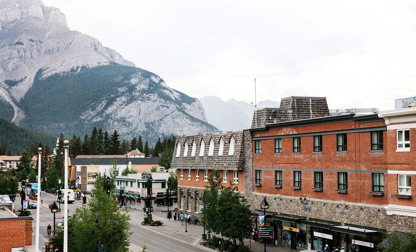 Mount Royal Hotel Official Page: Historic Downtown Banff Hotel